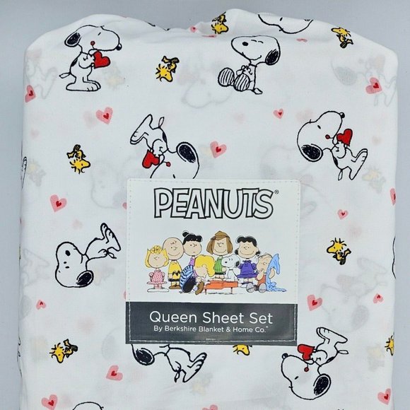 Berkshire | Bedding | Peanuts Snoopy Queen Size Hearts Sheet Set ...